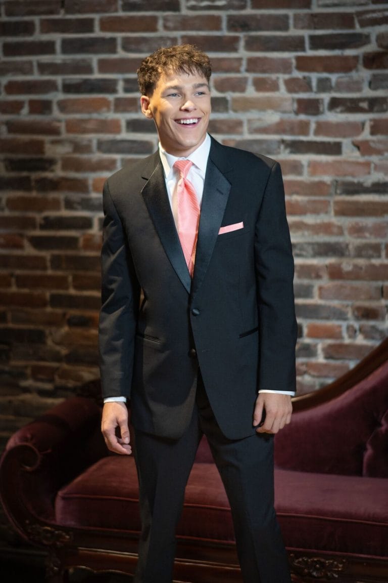 Tuxedo Rental St Louis